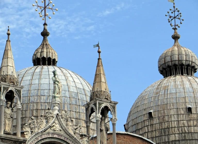 Pináculo - Qué es, definición, características y usos