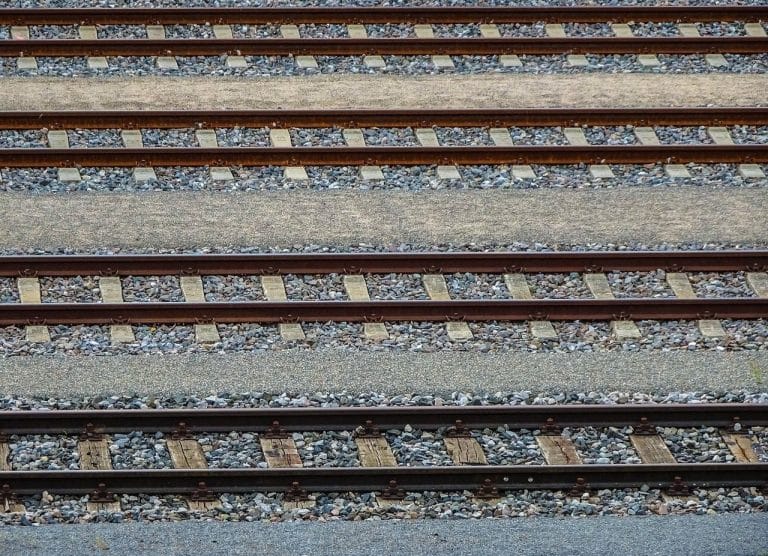 Recta paralela - Qué es, en la geometría, definición y concepto