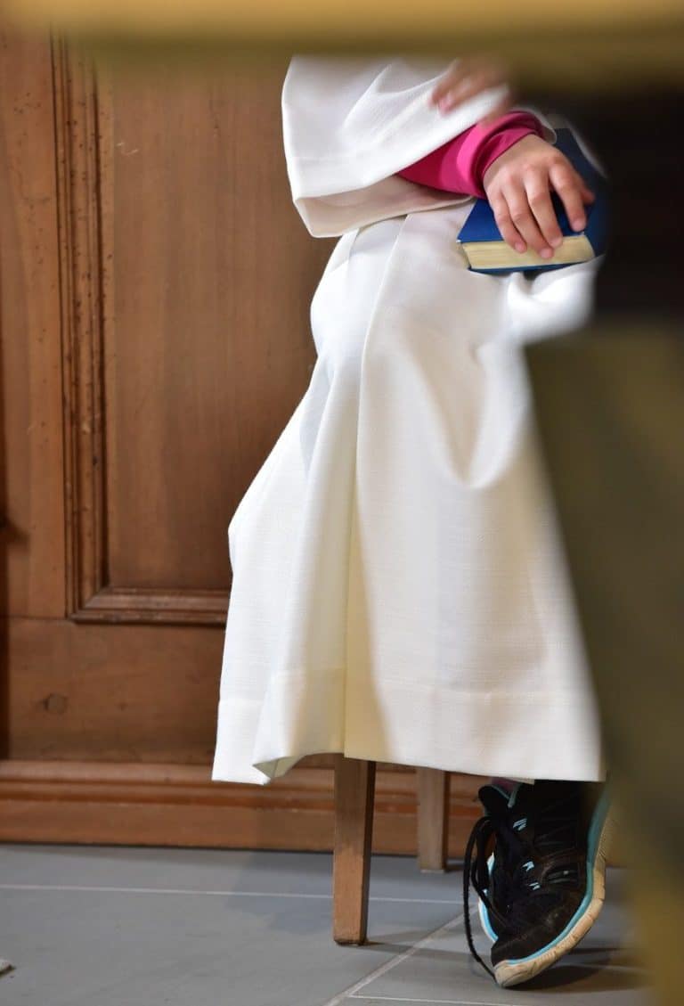 Acólito - Qué es, definición y concepto