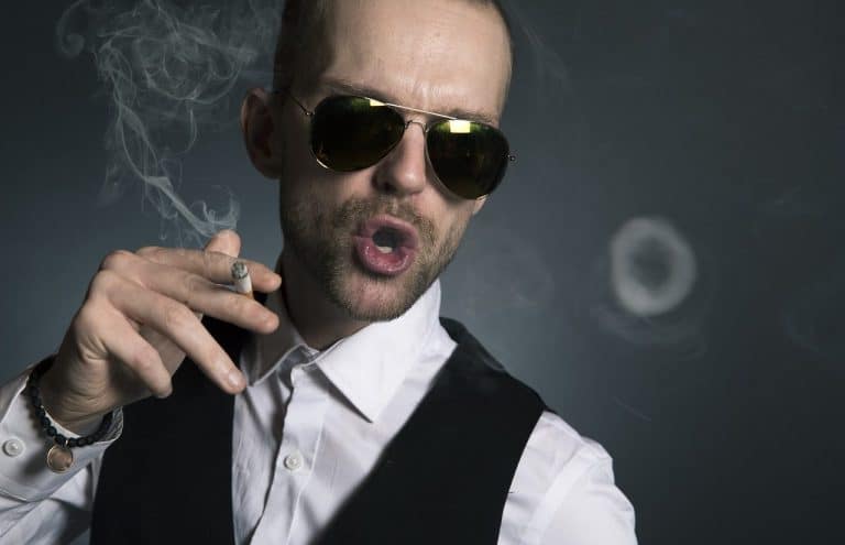 Altanero - Qué es, etimología, ejemplos, características y usos