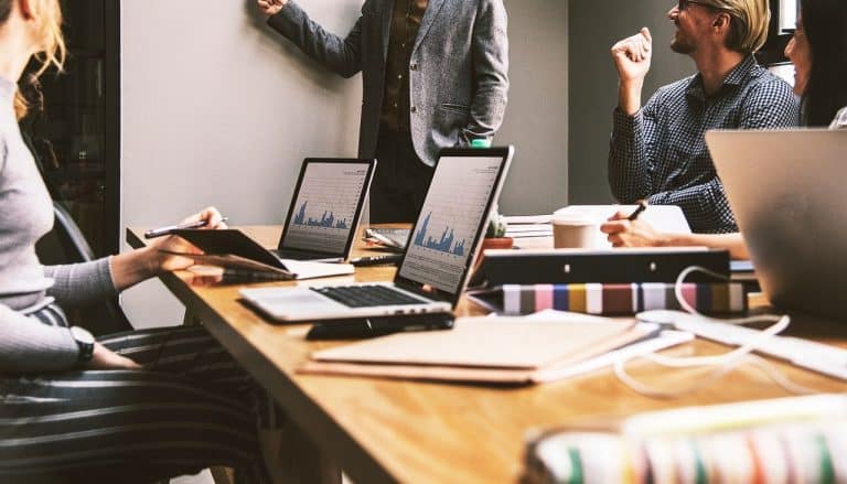 Administrador - Qué es, propiedades, evolución, origen y competencia