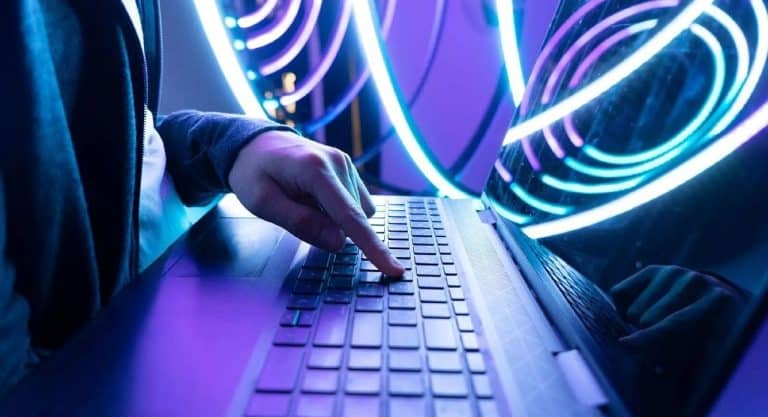 Virtualización - Qué es, cómo funciona, importancia, beneficios y ...